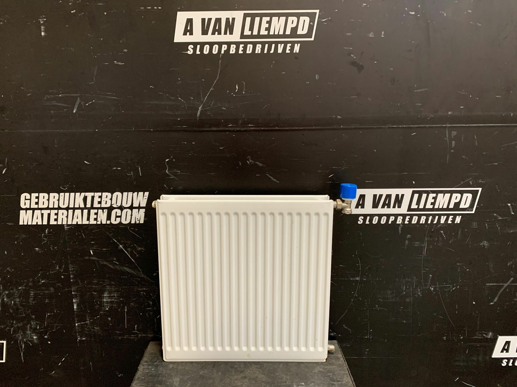 Tweedehands Radiatoren | Gebruiktebouwmaterialen.com