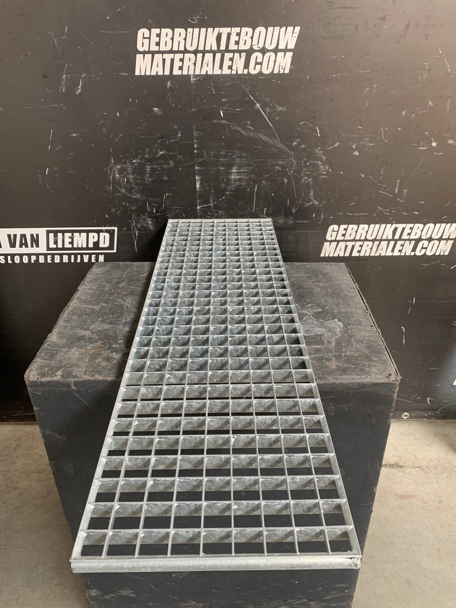 Gebruikte Stalen Roosters | Gebruiktebouwmaterialen.com