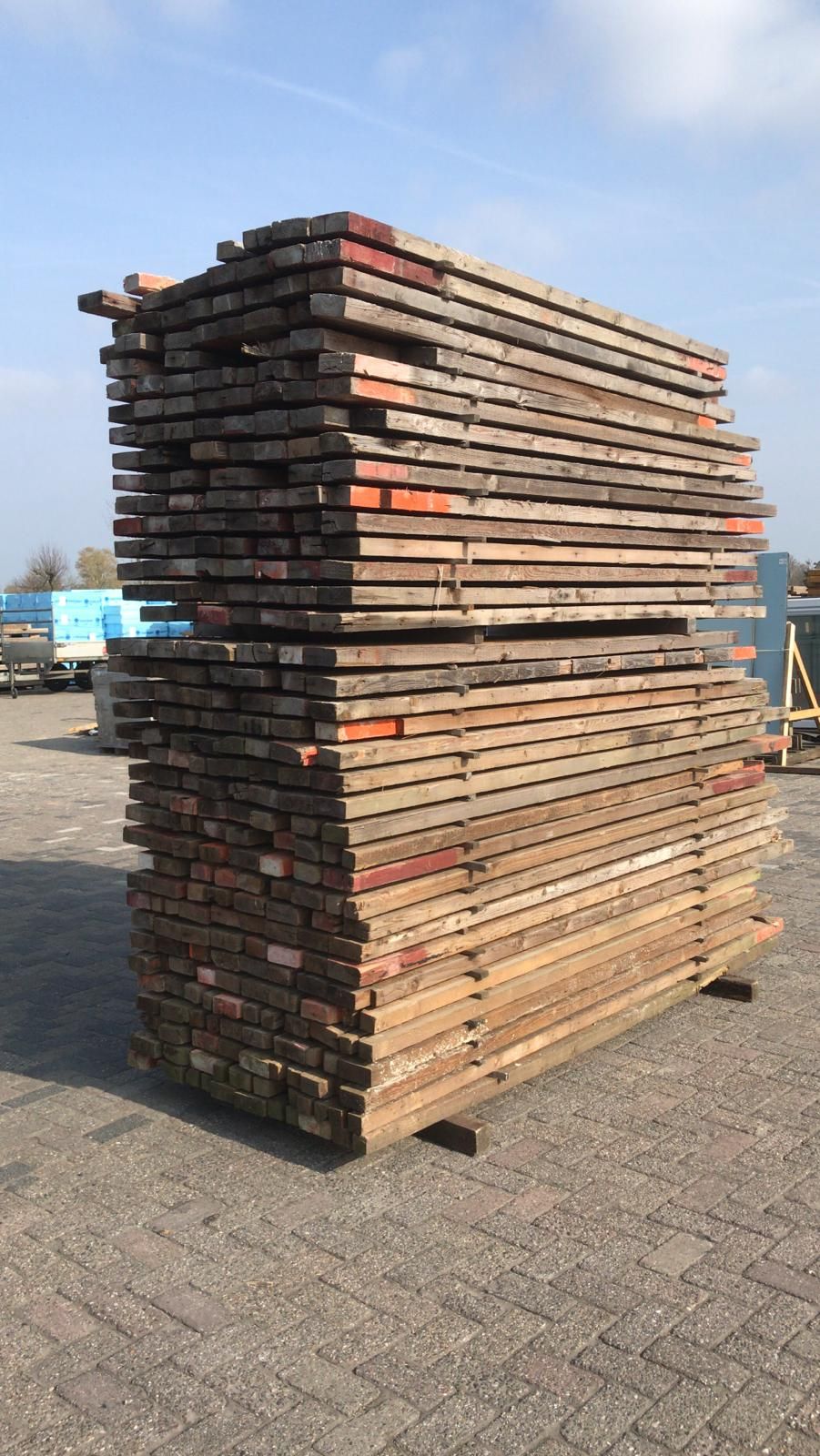 Gebruikt Balkhout | Gebruiktebouwmaterialen.com